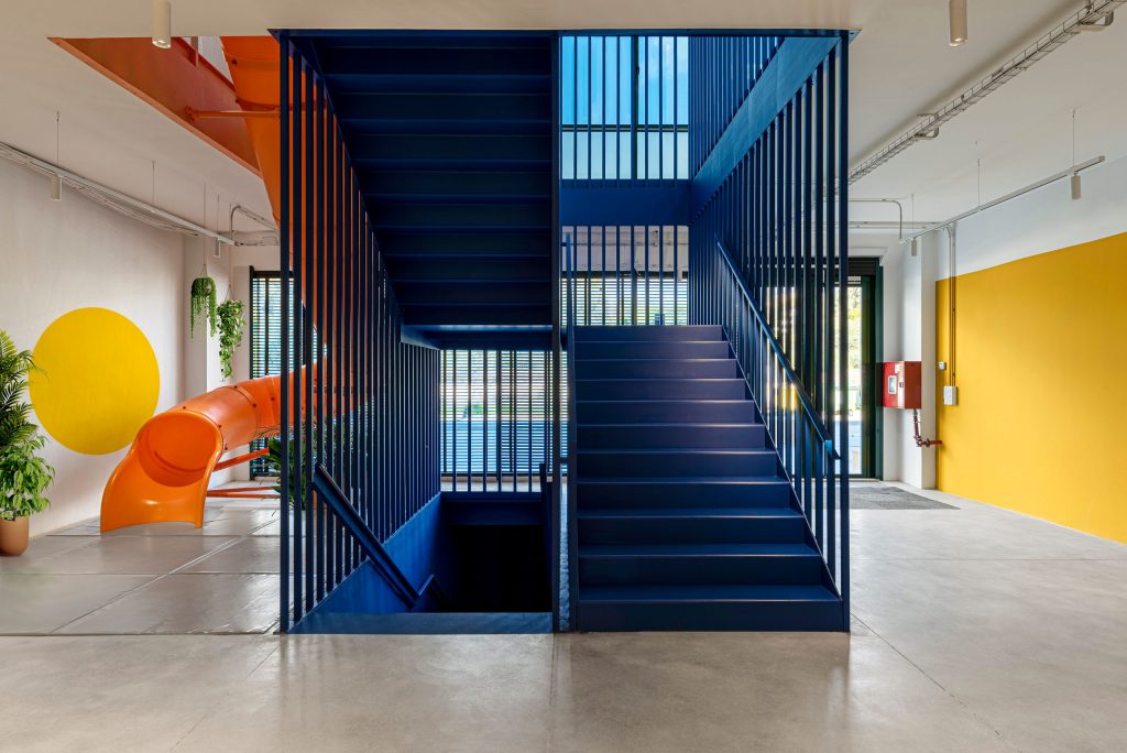 LEBLUME diseña las oficinas de Ravenpack en Marbella - Vía Construcción