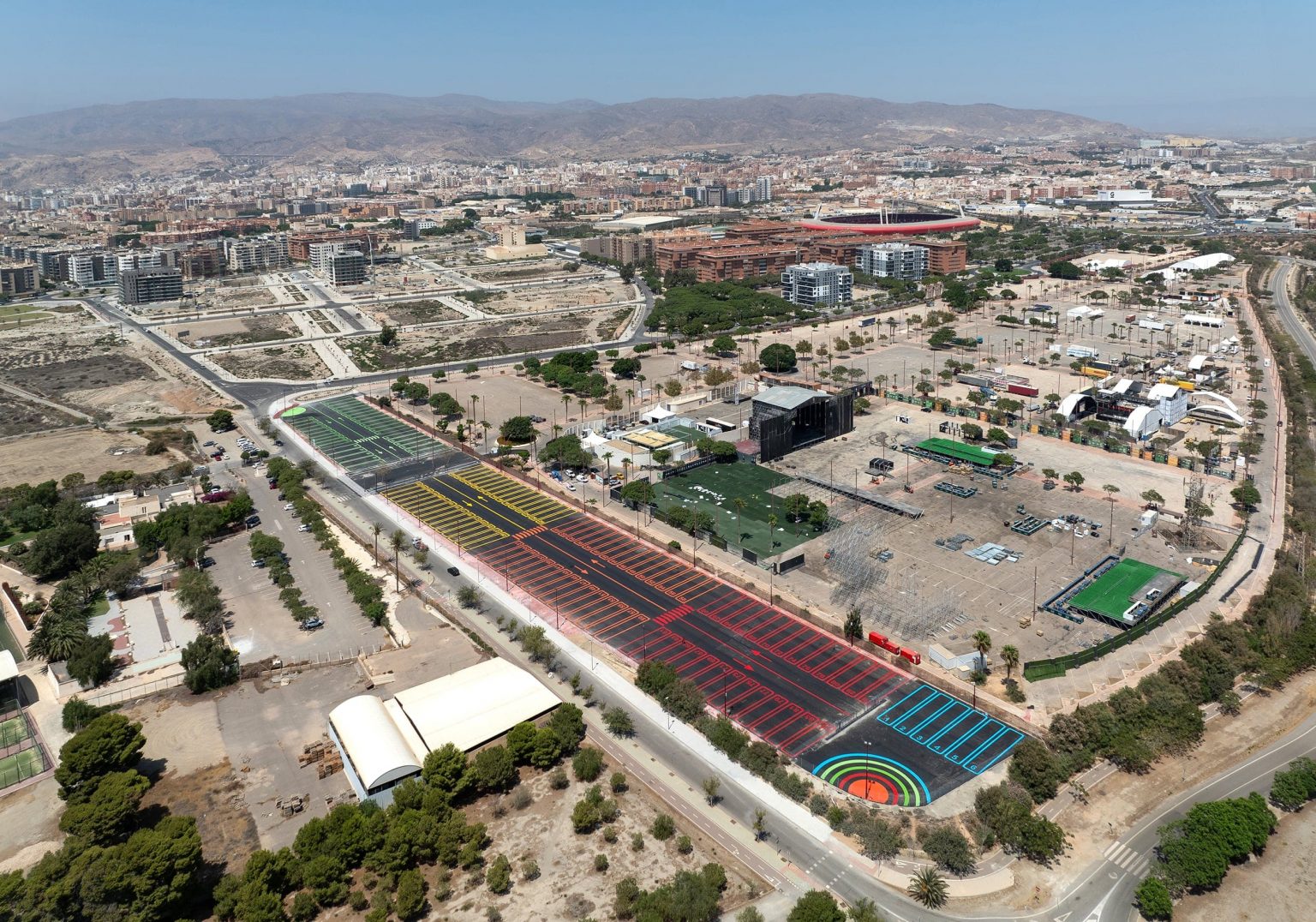 El recinto ferial de Almería inaugura un nuevo proyecto lleno de color ...