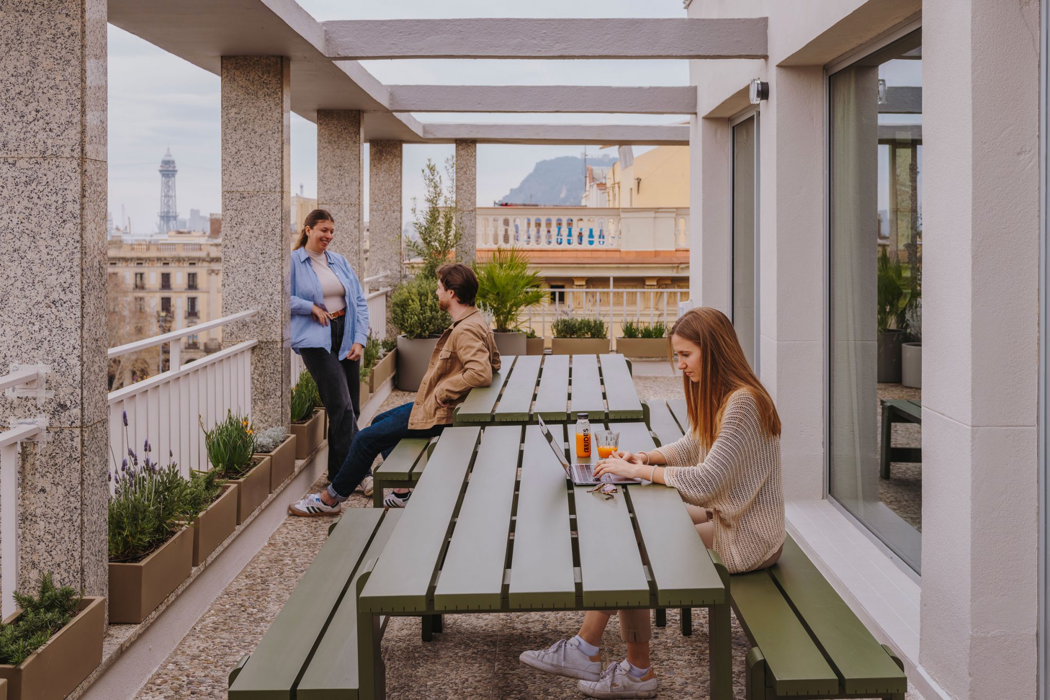 Cloudworks inaugura un nuevo espacio en el barrio el Born de Barcelona - Vía Construcción