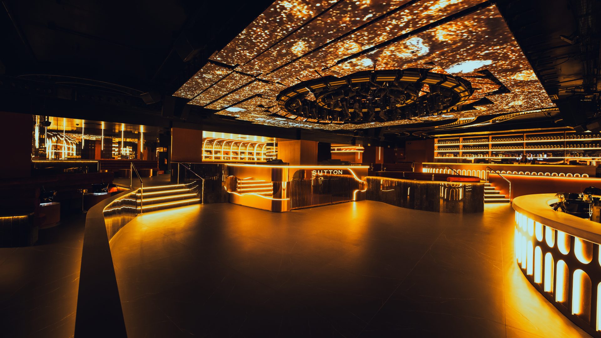 Rehabilitación integral de la discoteca Sutton en Barcelona por ...
